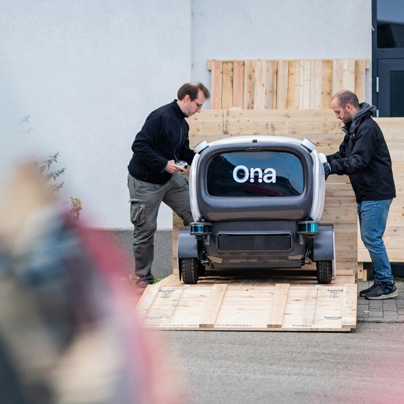 Timgad colabora con la fabricación del embalaje para el robot ONA